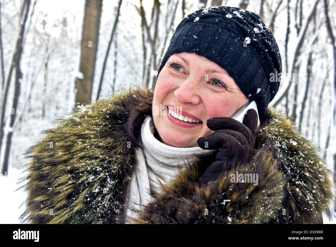 Woman with mobile phone Stock Photo - Alamy