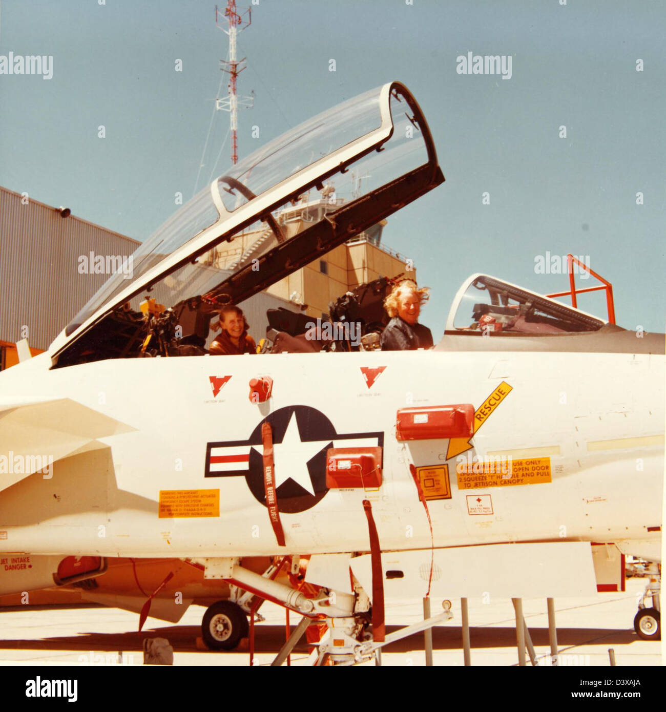 This photo shows a Grumman F-14A Tomcat, serial number BuNo 160395 ...