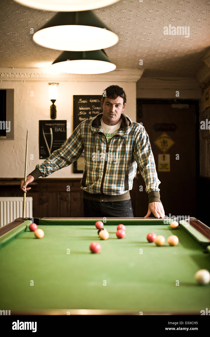 Snooker player hi-res stock photography and images - Alamy