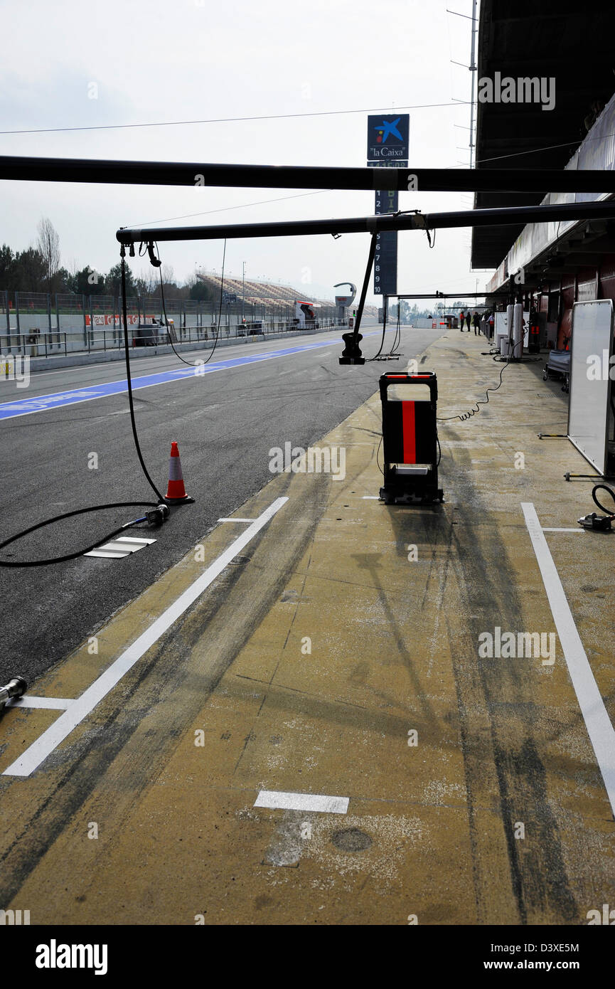 empty pit stop box during Formula One tests on Circuit de Catalunya ...