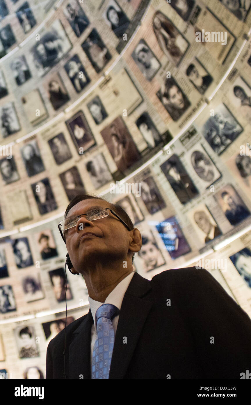 Gamini lakshman peiris hi-res stock photography and images - Alamy