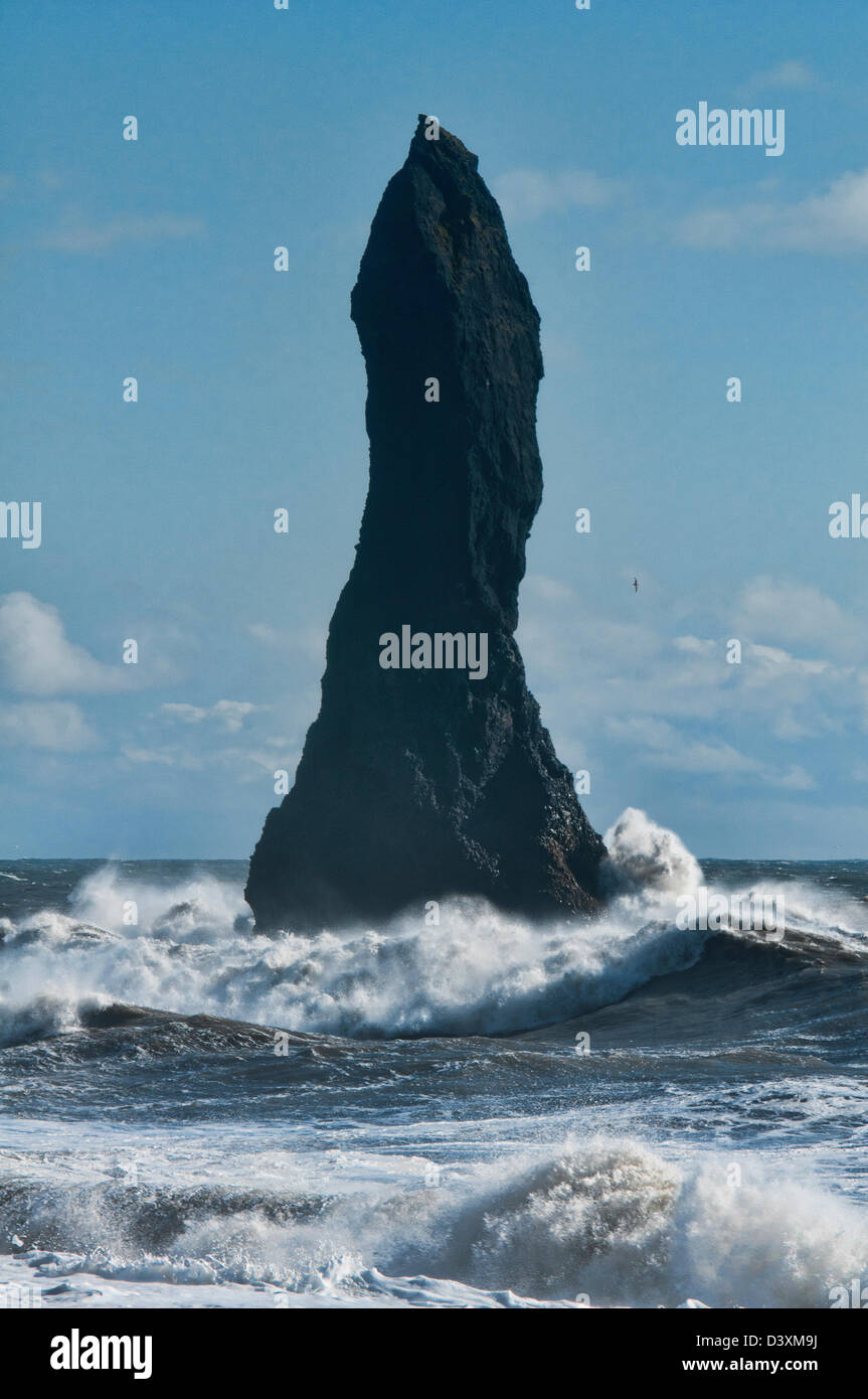 Reynisdrangar sea stack column in Vik, southern Iceland Stock Photo - Alamy