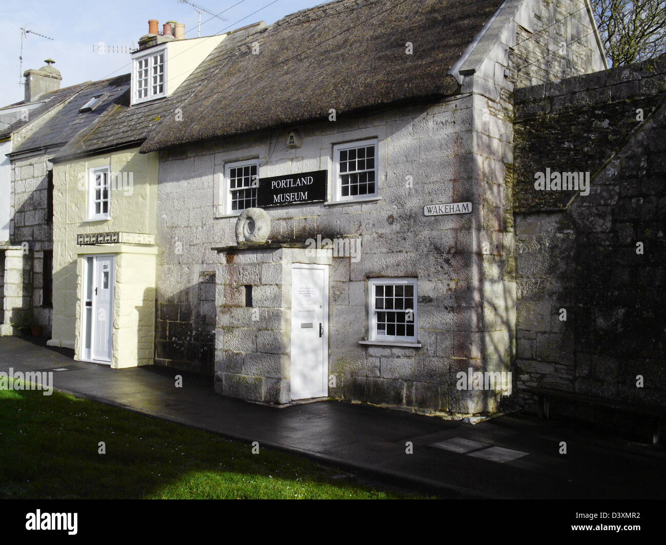 Row of Portland stone terraced houses Stock Photo - Alamy