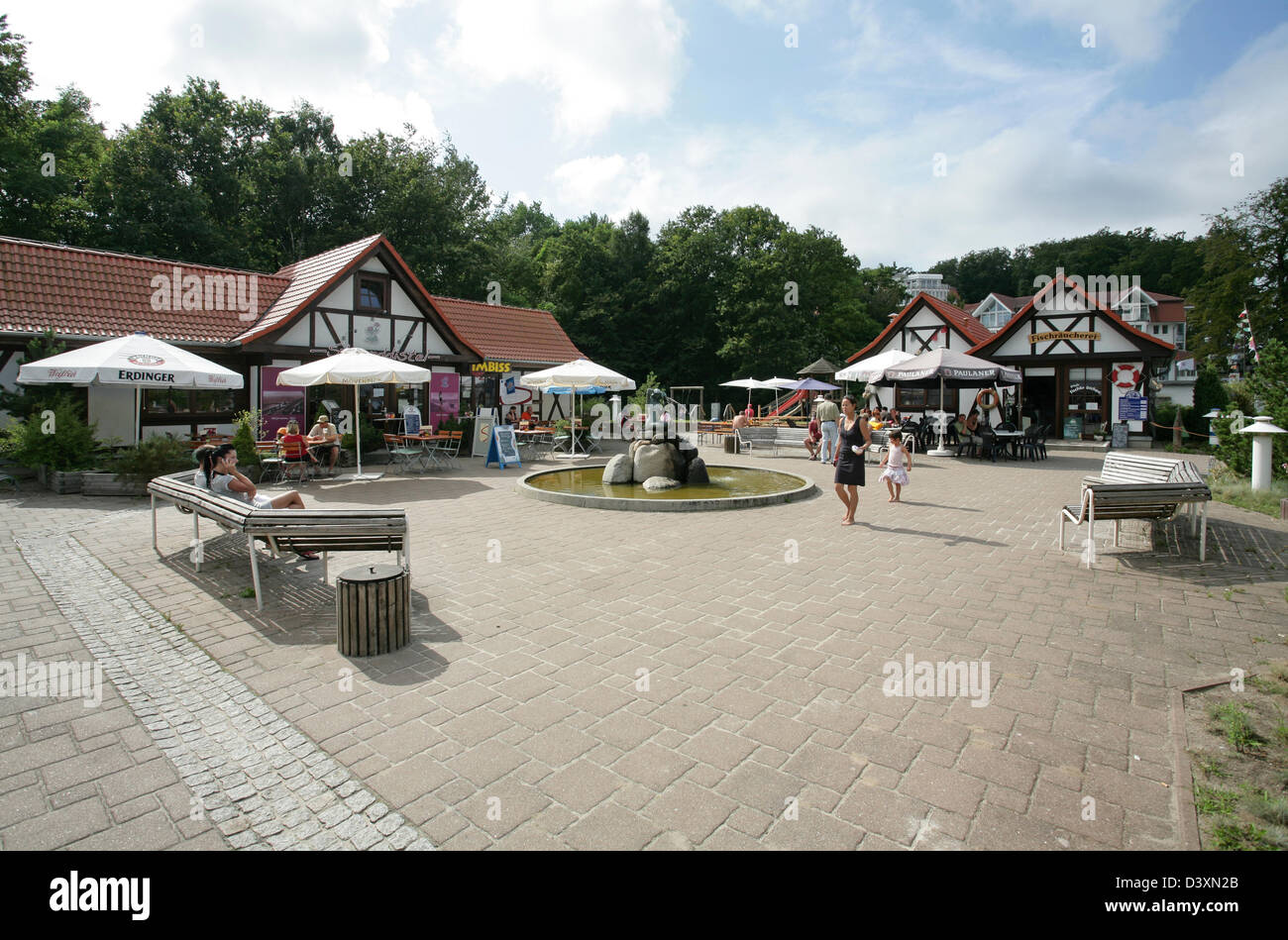 Loddin, Germany, the beach plaza with restaurants and souvenir shops ...