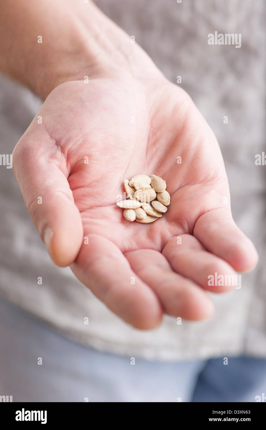 Farmer sowing seeds by hand hi-res stock photography and images - Alamy