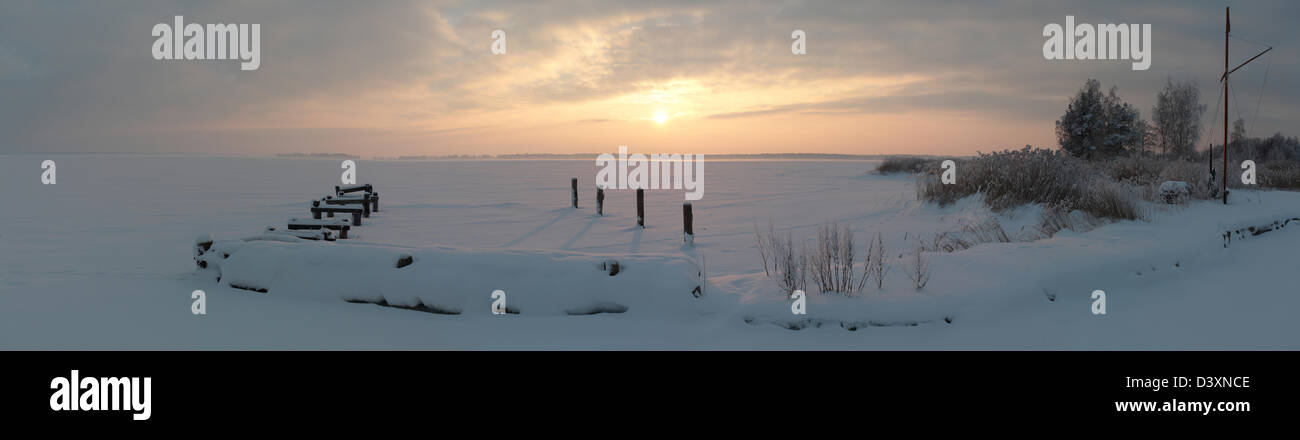 Wieck am Darss, Germany, the frozen harbor of Wieck am Darss Stock ...