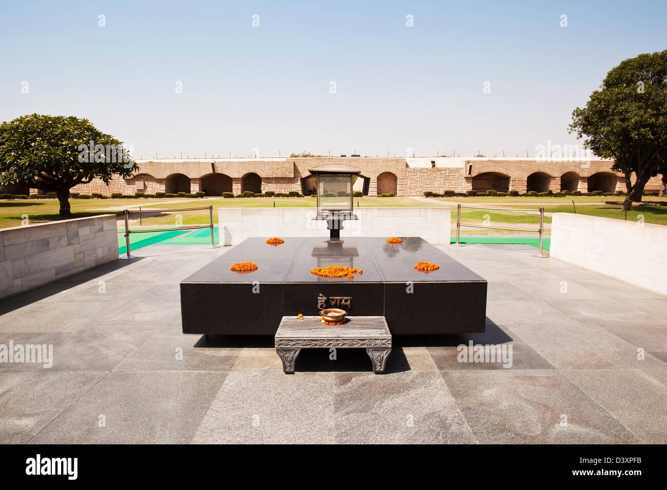 Raj ghat and associated memorials hi-res stock photography and images ...