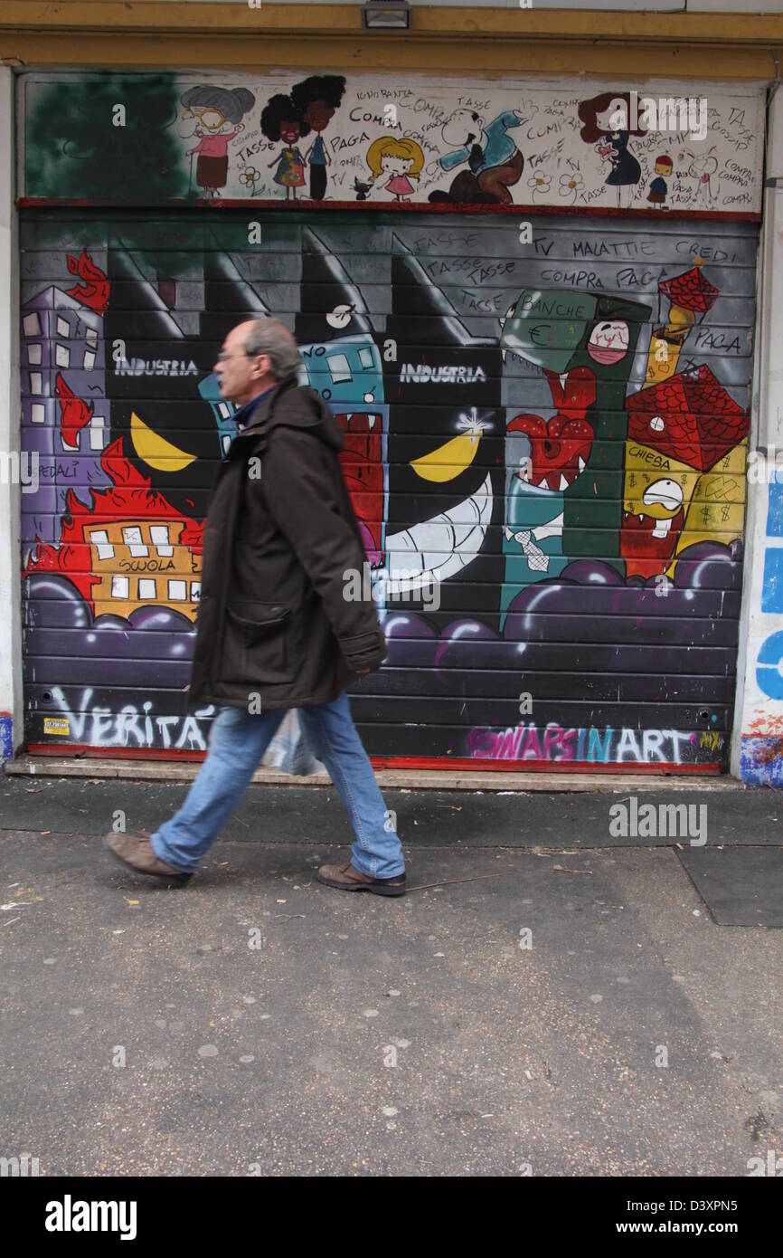 Italy Bank Graffiti High Resolution Stock Photography and Images - Alamy