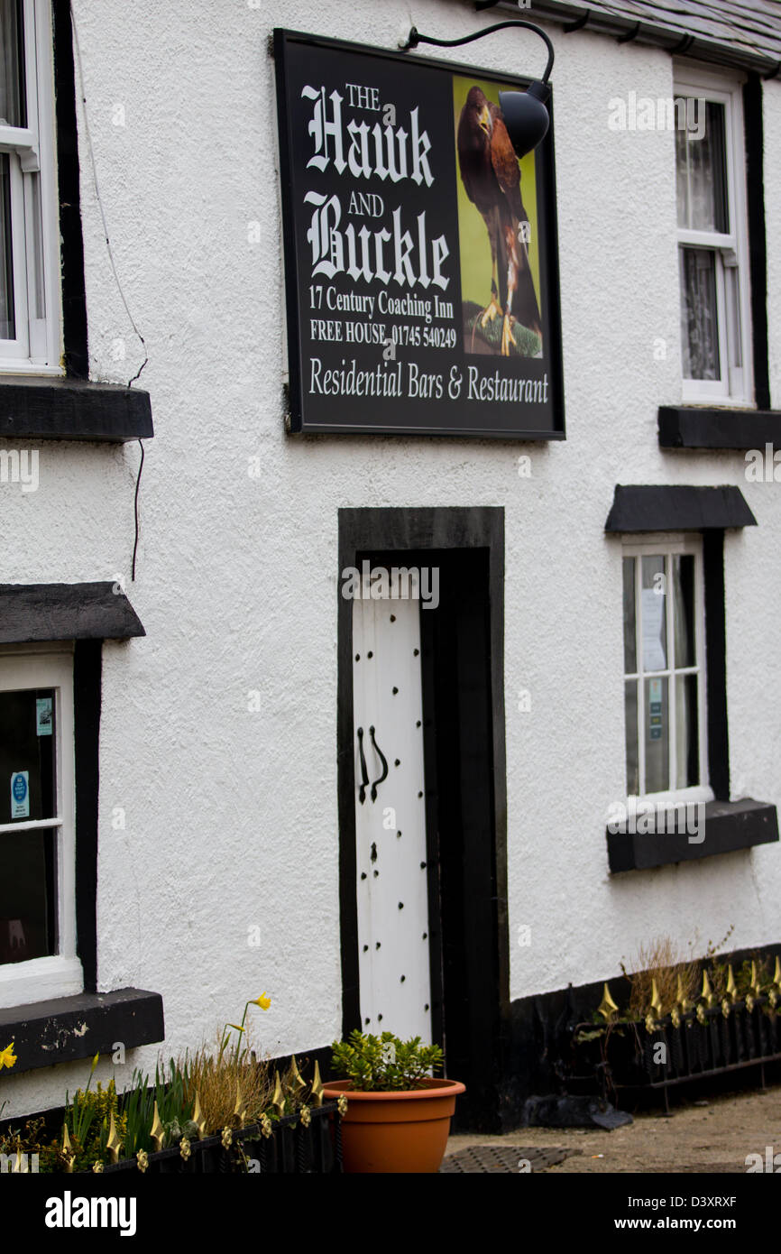 Hawk and Buckle 17th century inn, Llannefydd nr Denbigh Stock Photo - Alamy