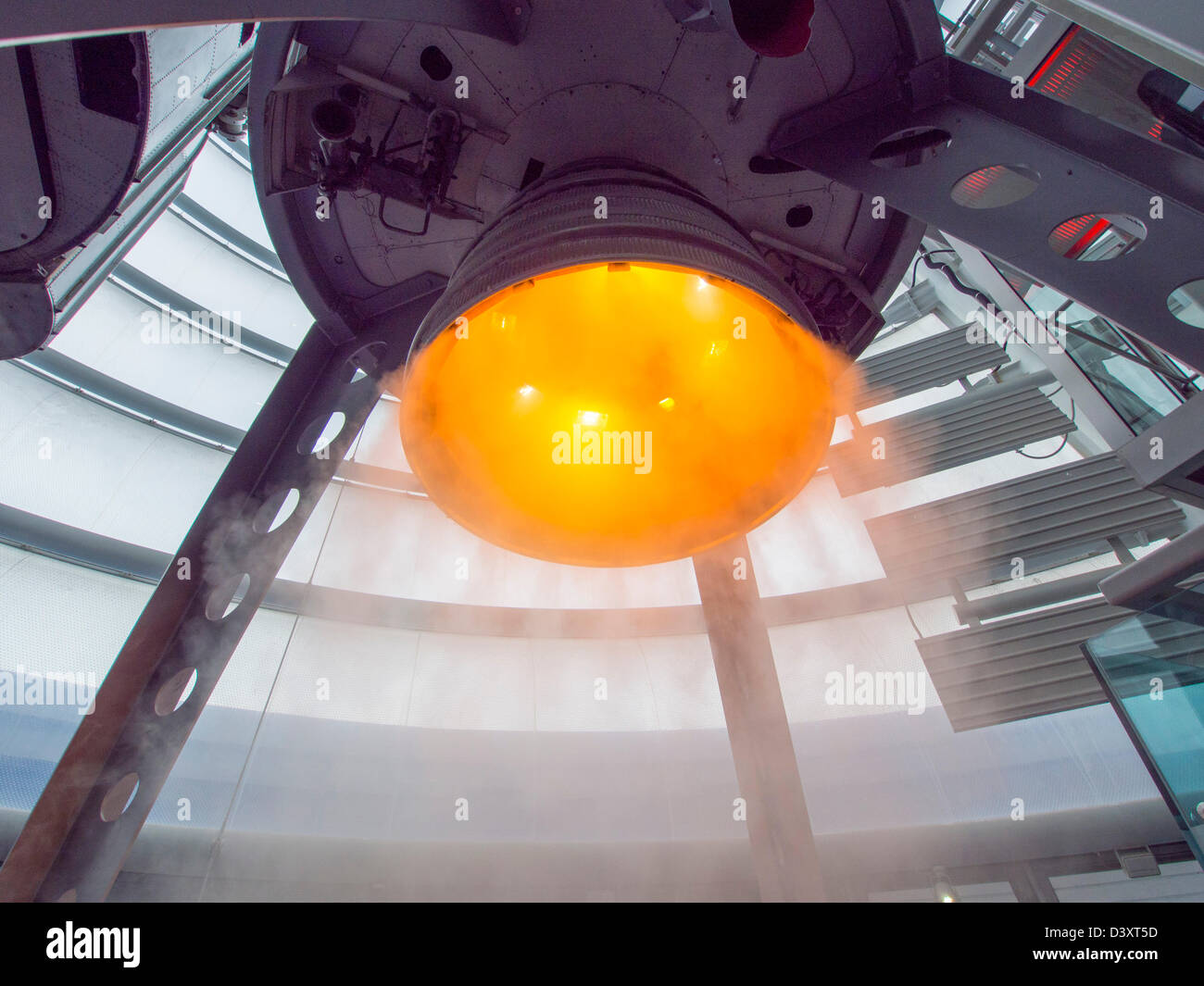 Rocket Pod Stock Photos & Rocket Pod Stock Images - Alamy