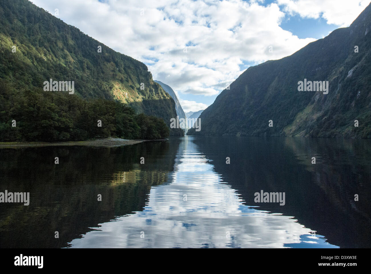 Doubtful sound hi-res stock photography and images - Alamy