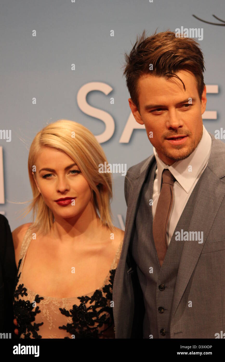 Josh Duhamel And Julianne Hough