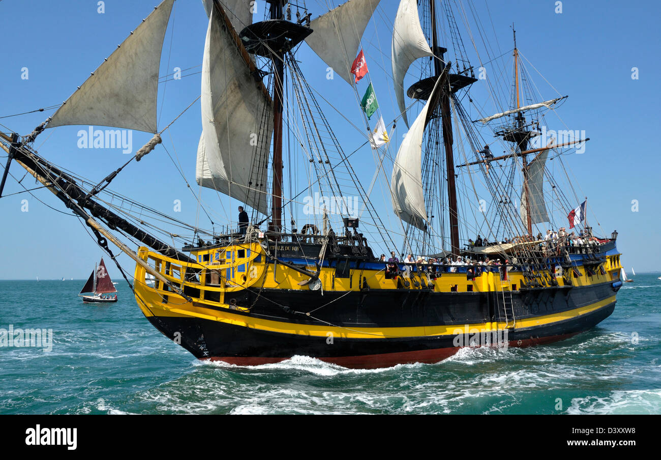 Grand turk sailing ship hi-res stock photography and images - Alamy