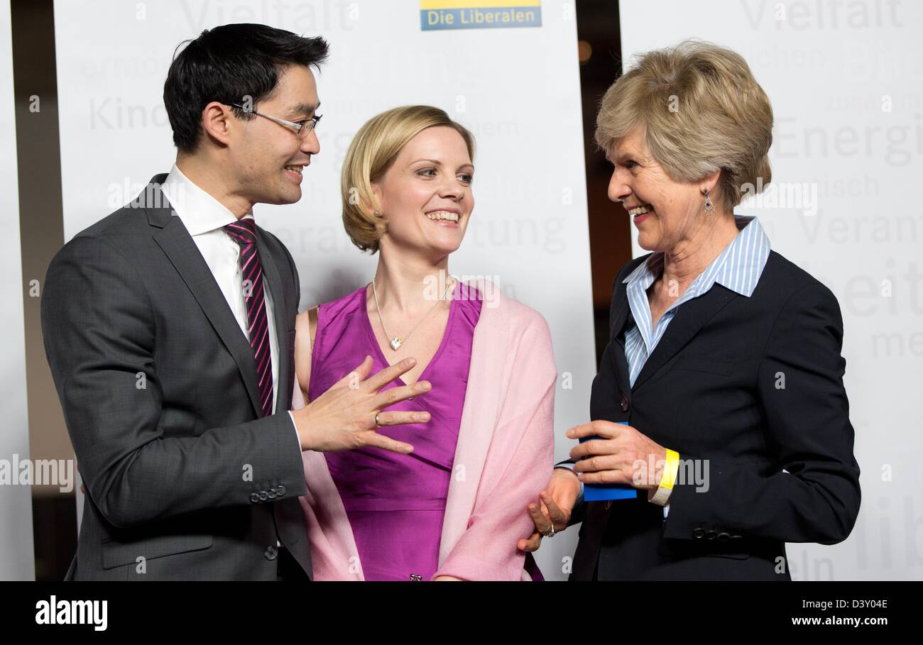 German Federal Economics Minister Philipp Roesler (L-R) and his wife ...