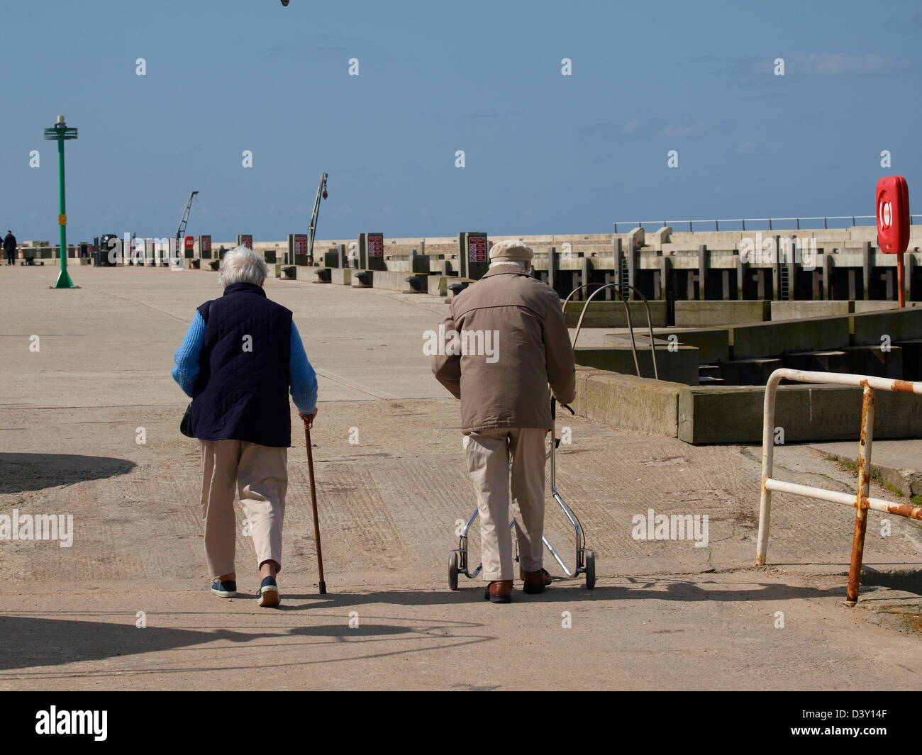 Walking aids hi-res stock photography and images - Alamy