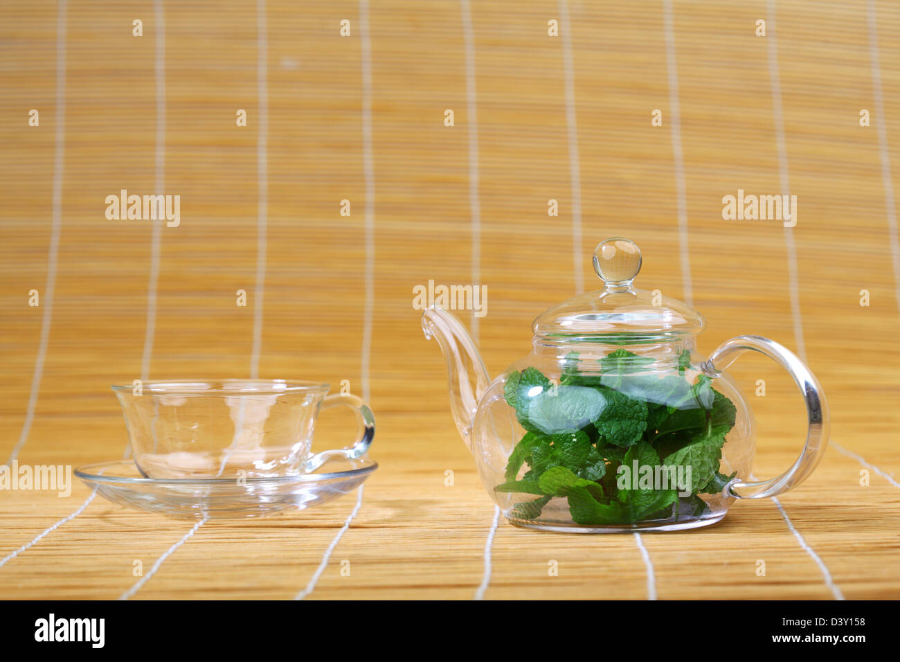 Mint in teapot Stock Photo - Alamy