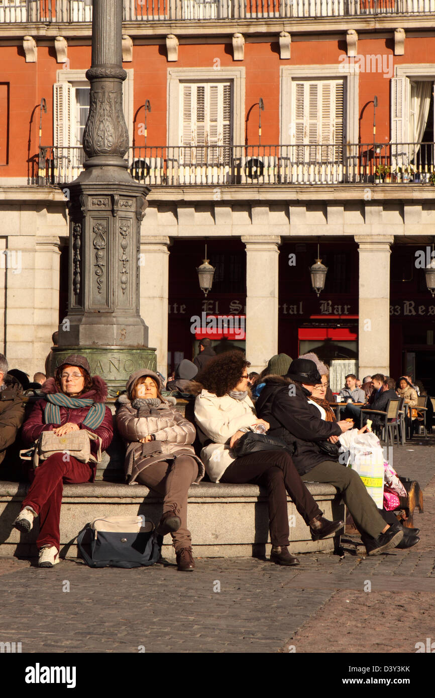 Madrid sunshine hi-res stock photography and images - Alamy