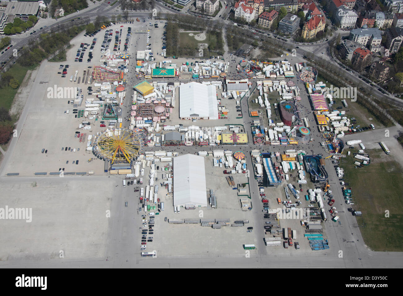 Fairground munich hi-res stock photography and images - Alamy