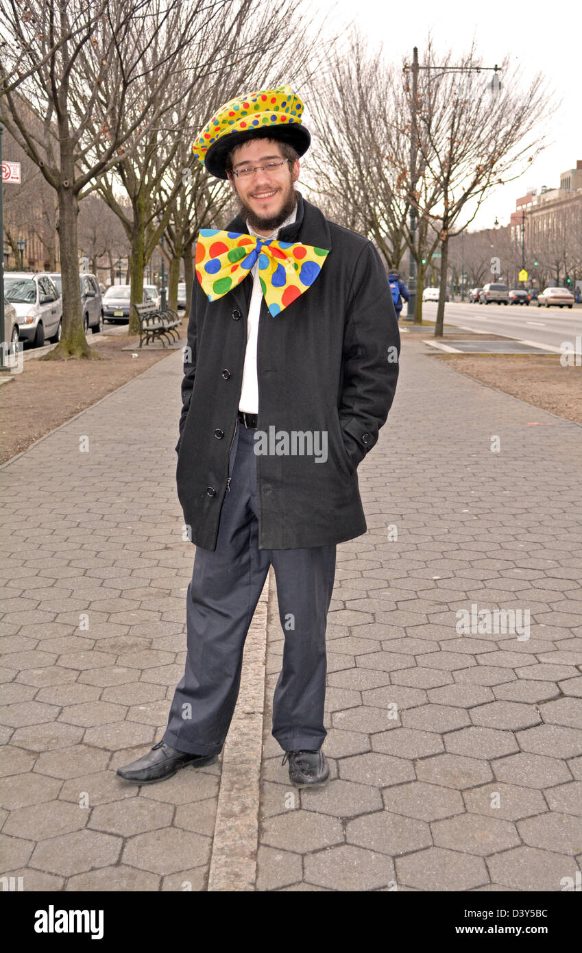 Jewish costume hi-res stock photography and images - Alamy