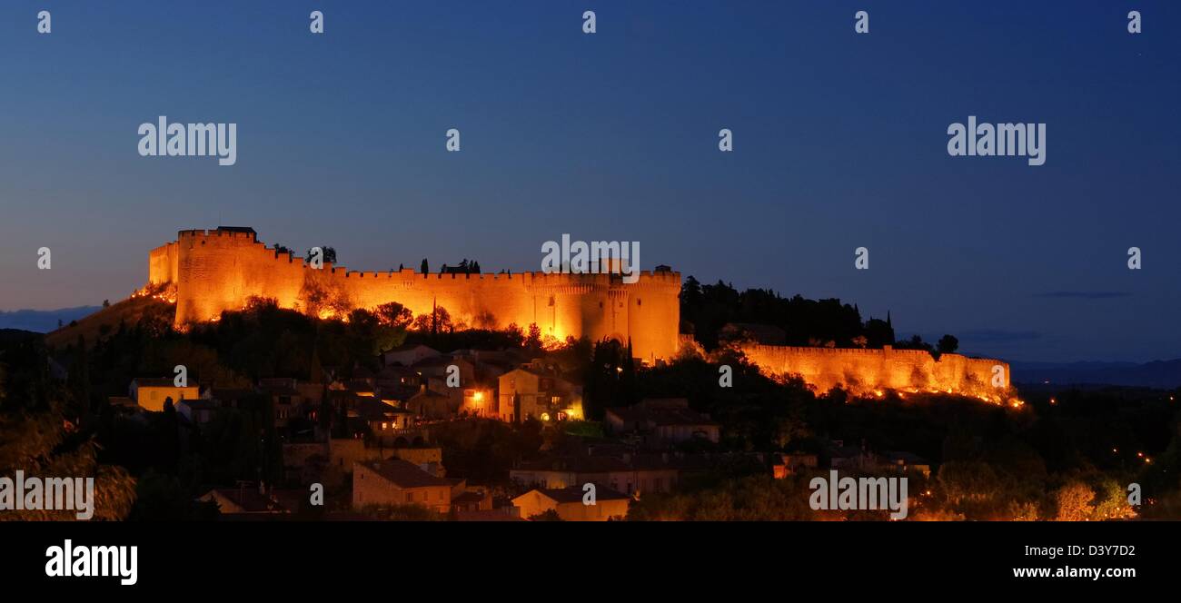 Fort St Andre Nacht - Fort St Andre at night 02 Stock Photo - Alamy