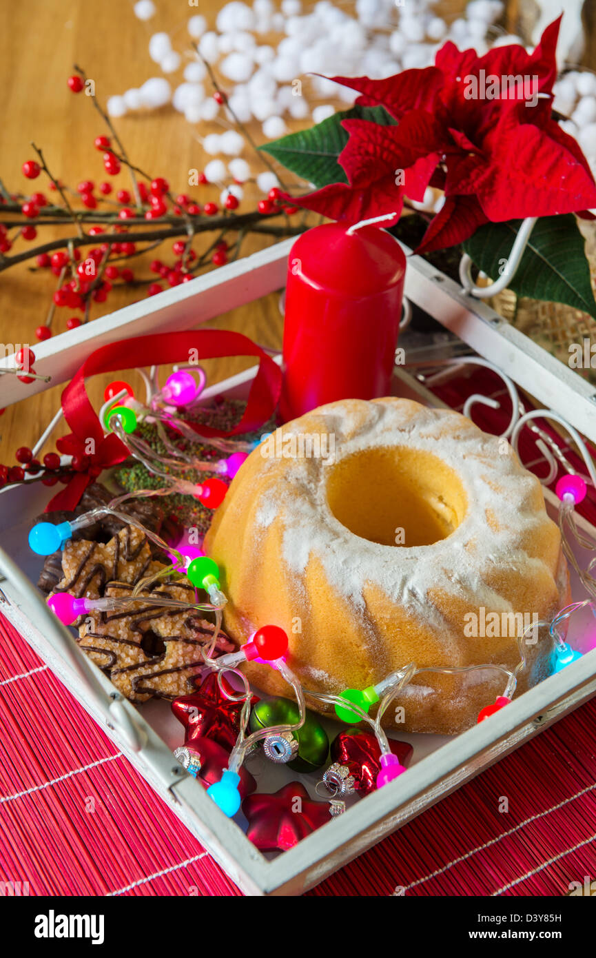 Turban cake hi-res stock photography and images - Alamy