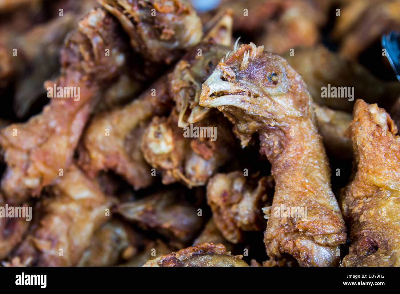 Chicken heads hi-res stock photography and images - Alamy