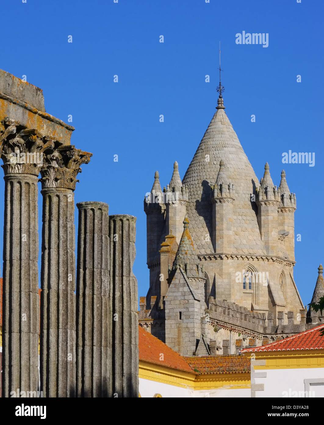 Evora cathedral hi-res stock photography and images - Alamy