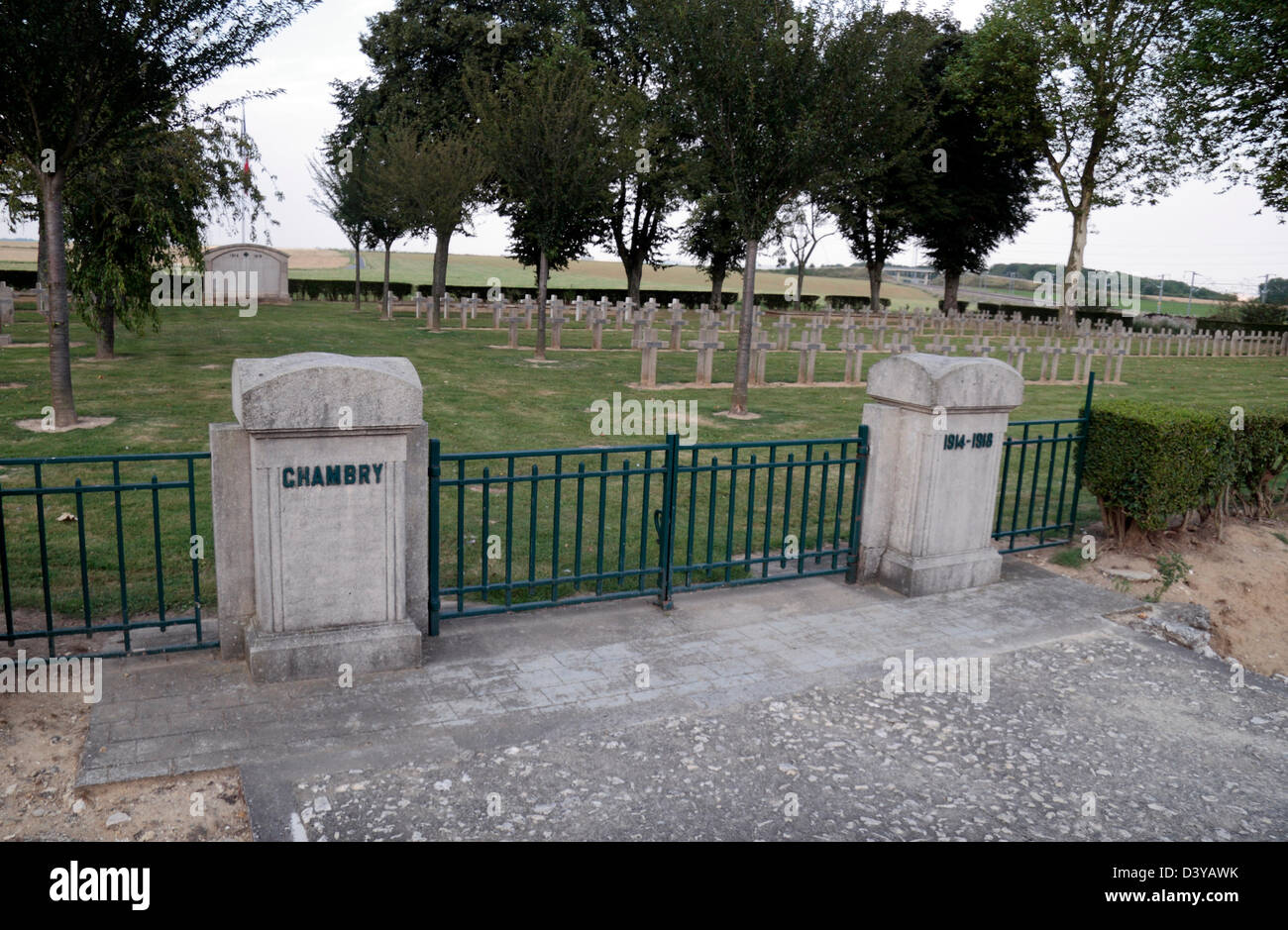 Entrance to national cemetery hi-res stock photography and images - Alamy
