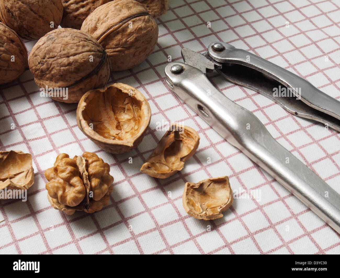 Walnuts and Nutcracker Stock Photo - Alamy