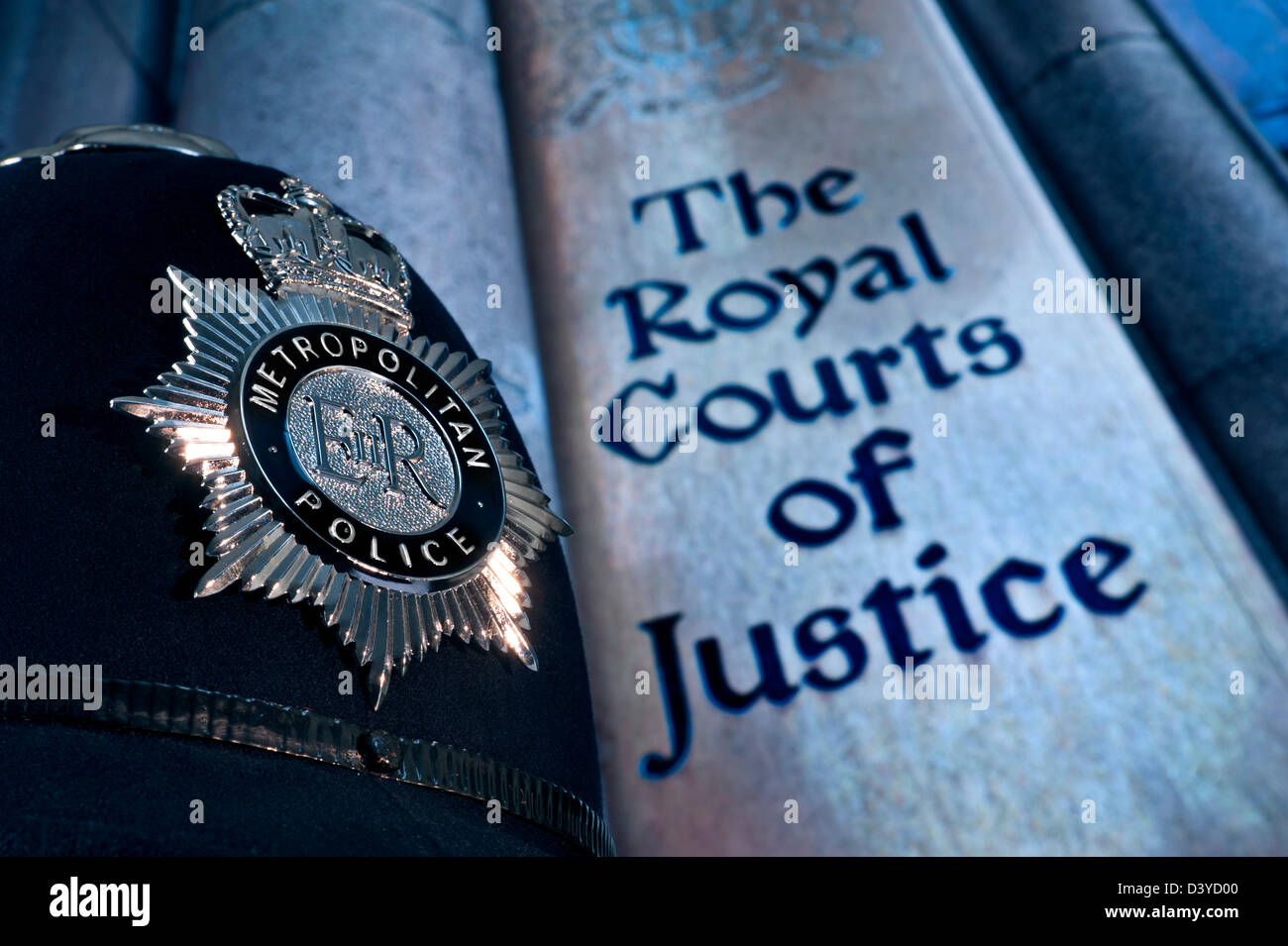 London metropolitan police badge hi-res stock photography and images ...