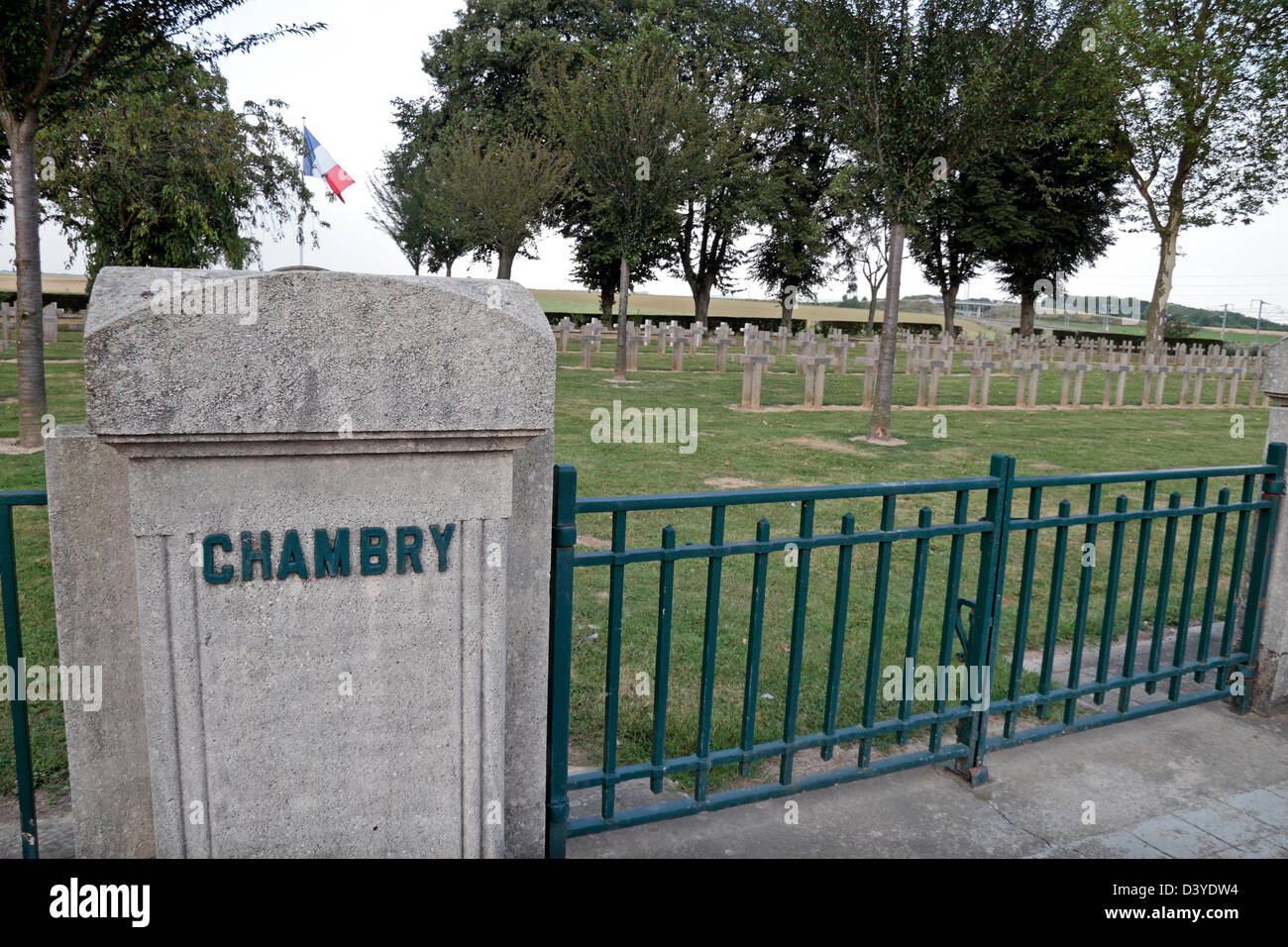 Entrance to national cemetery hi-res stock photography and images - Alamy