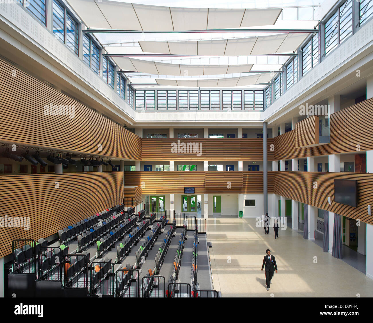 Oasis Academy, Coulsdon, United Kingdom. Architect: Sheppard Robson ...