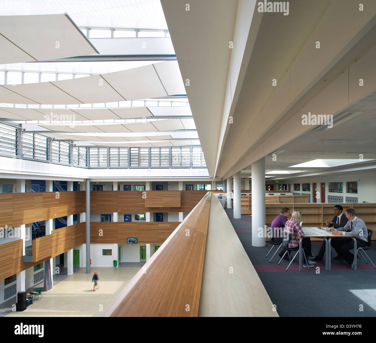 Oasis Academy, Coulsdon, United Kingdom. Architect: Sheppard Robson ...