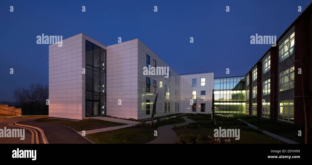 Chesterfield Royal Hospital, Chesterfield, United Kingdom. Architect ...