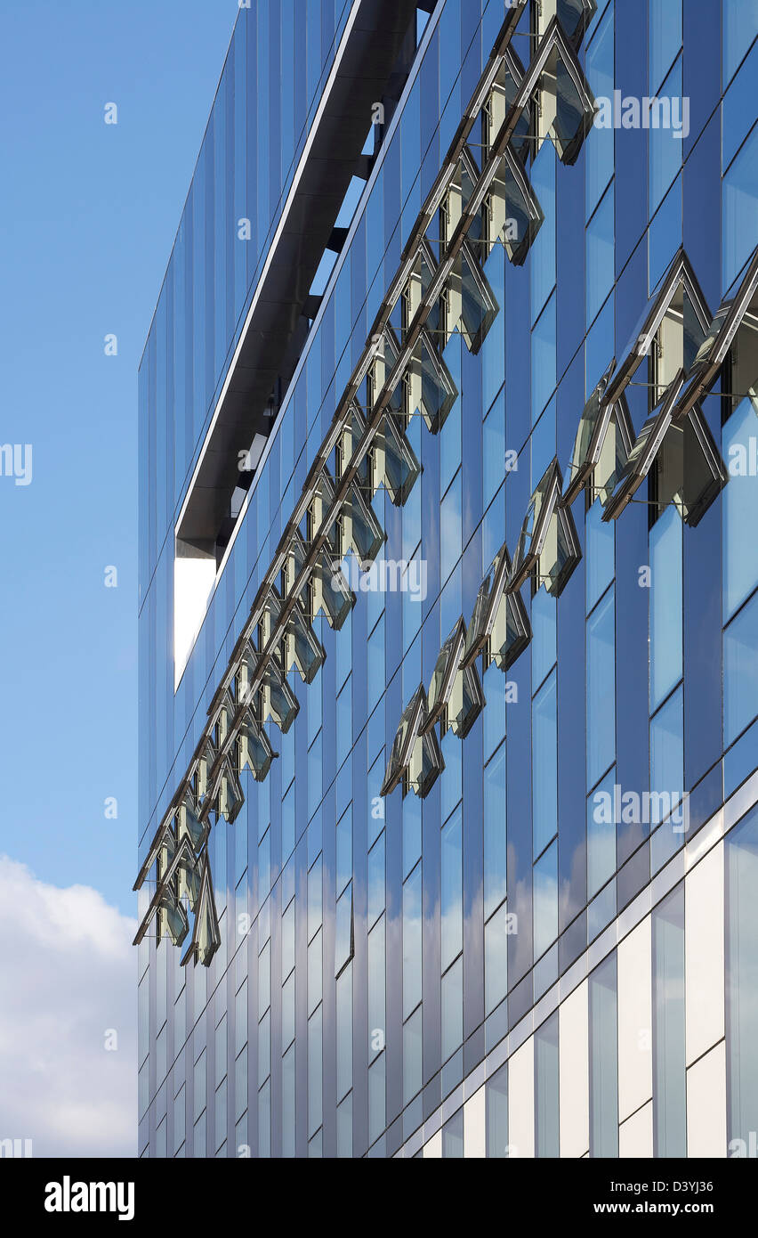 CORBY CUBE, Corby, United Kingdom. Architect: Hawkins Brown Architects ...