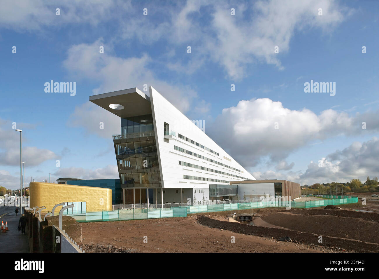 Wedge shaped buildings hi-res stock photography and images - Alamy