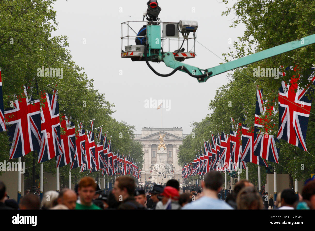 The mall decorated with flags hi-res stock photography and images - Alamy