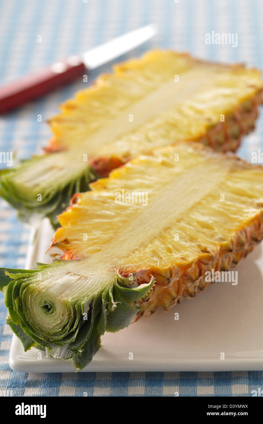 Pineapple Cut in Half Stock Photo - Alamy
