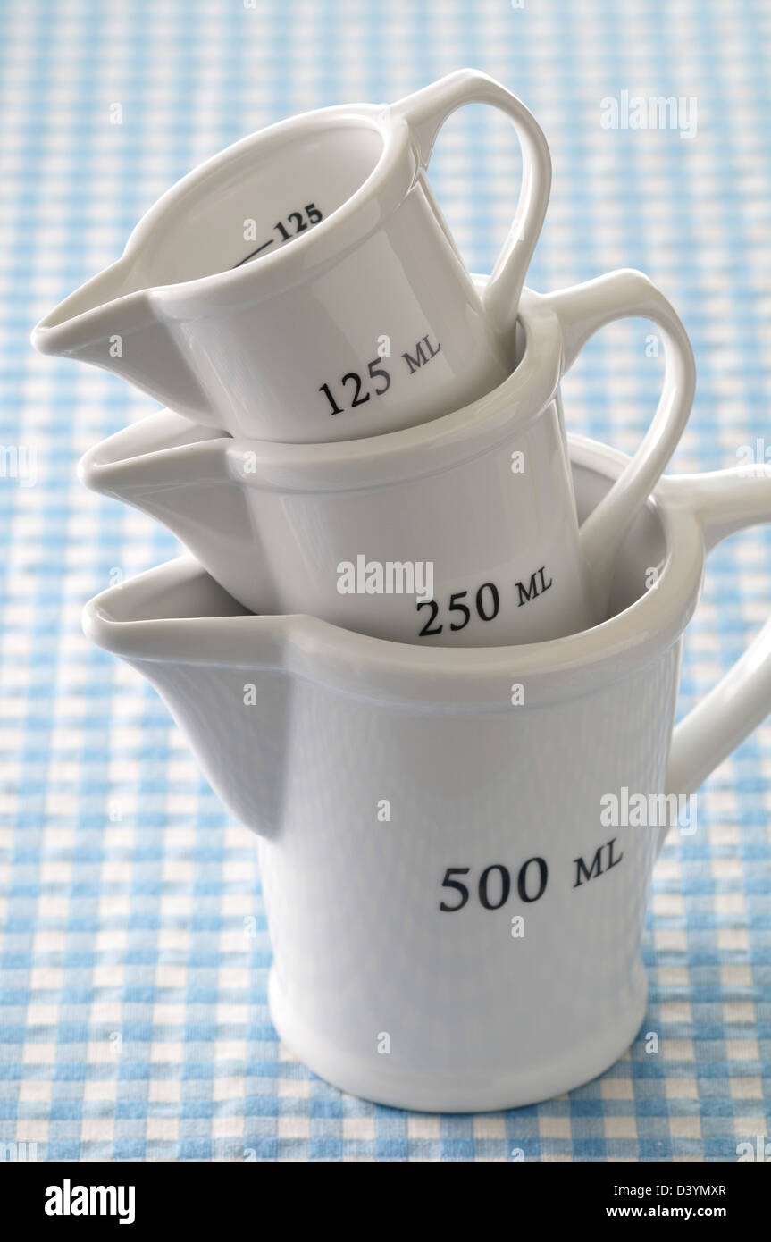 3 cup measuring cup hi-res stock photography and images - Alamy