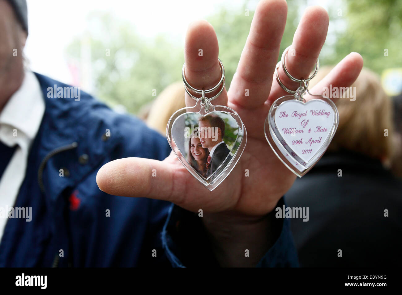 A trader selling Catherine Middleton and Prince William Royal Wedding ...