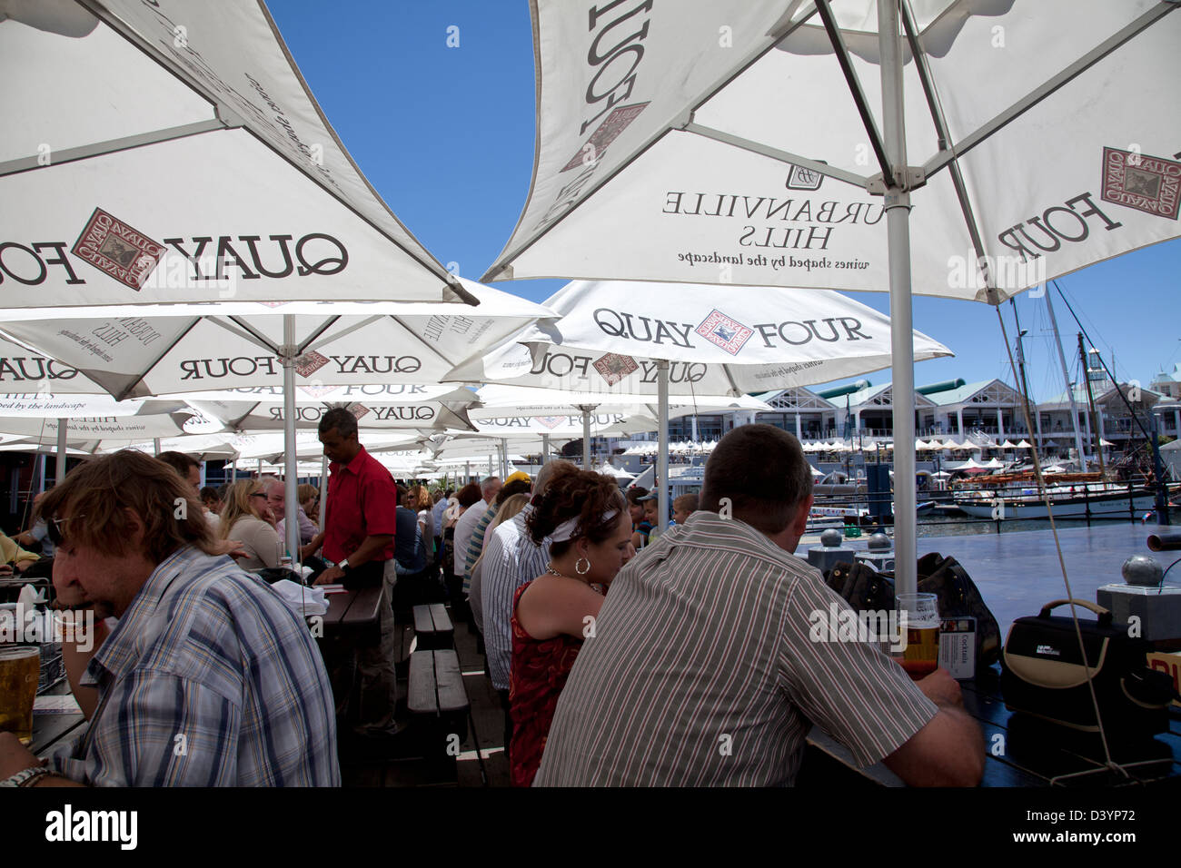 Quay four restaurant hi-res stock photography and images - Alamy