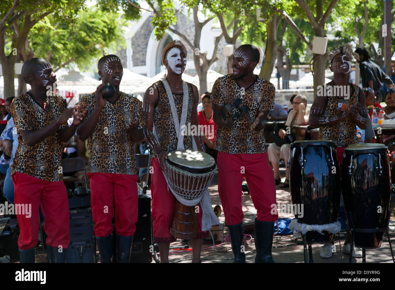 Cape town waterfront performance hi-res stock photography and images ...