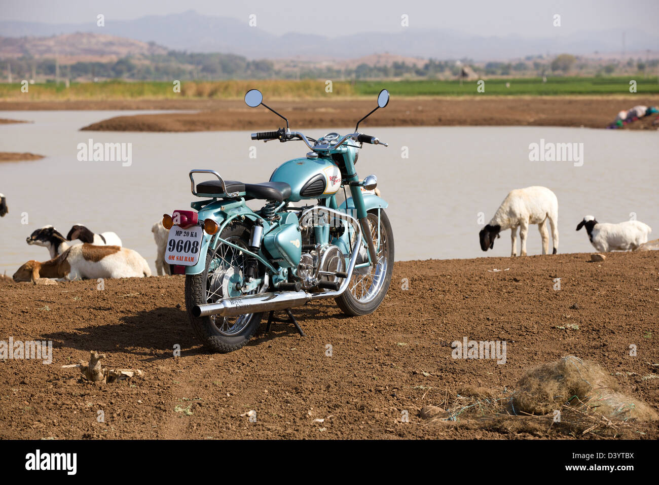 Royal Enfield diesel Bullet India Stock Photo - Alamy