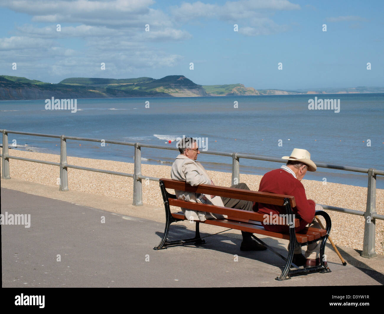 Sunbathers holiday holidaymakers vacation hi-res stock photography and ...