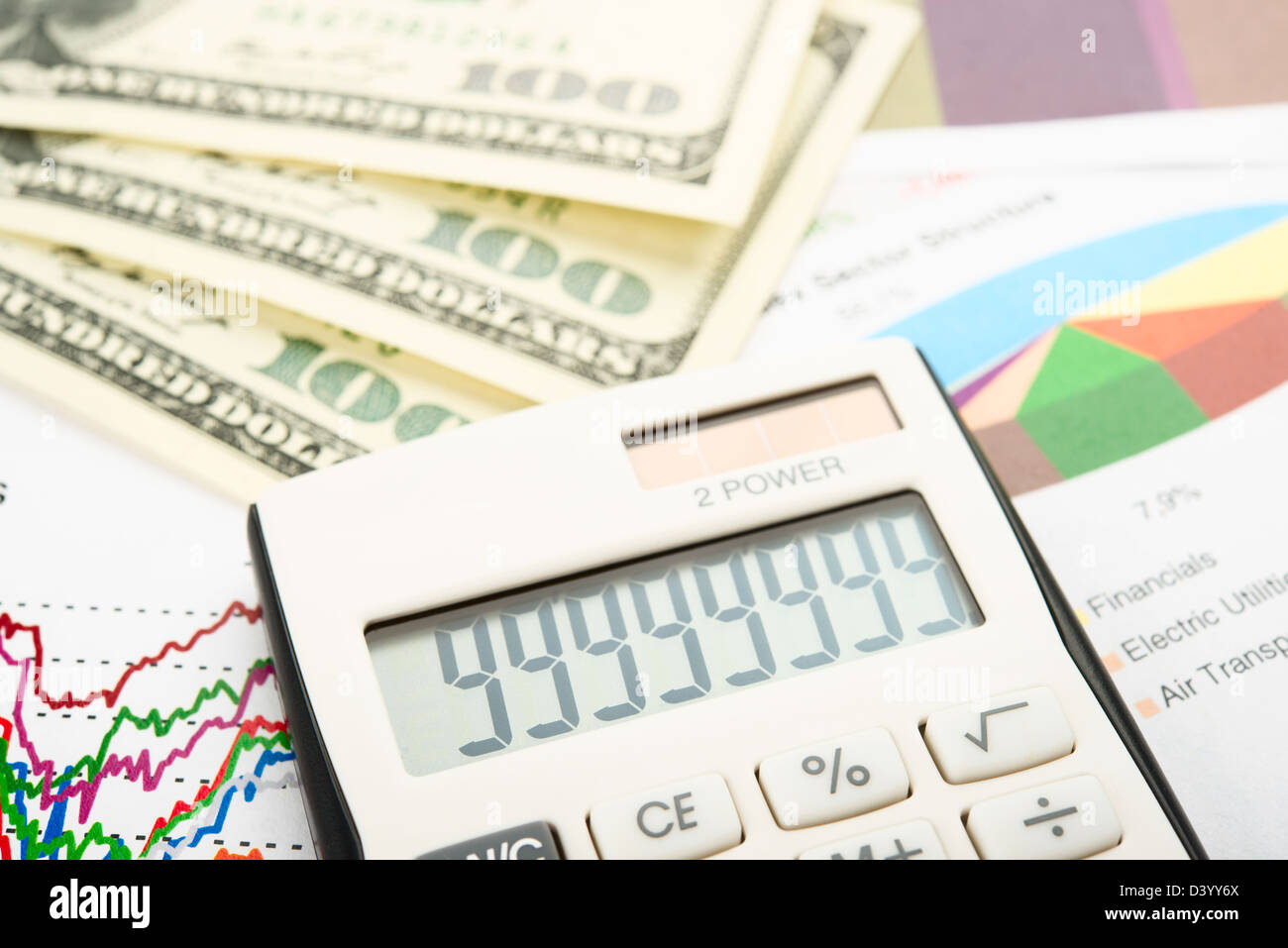 Red blue graphs finance hi-res stock photography and images - Alamy