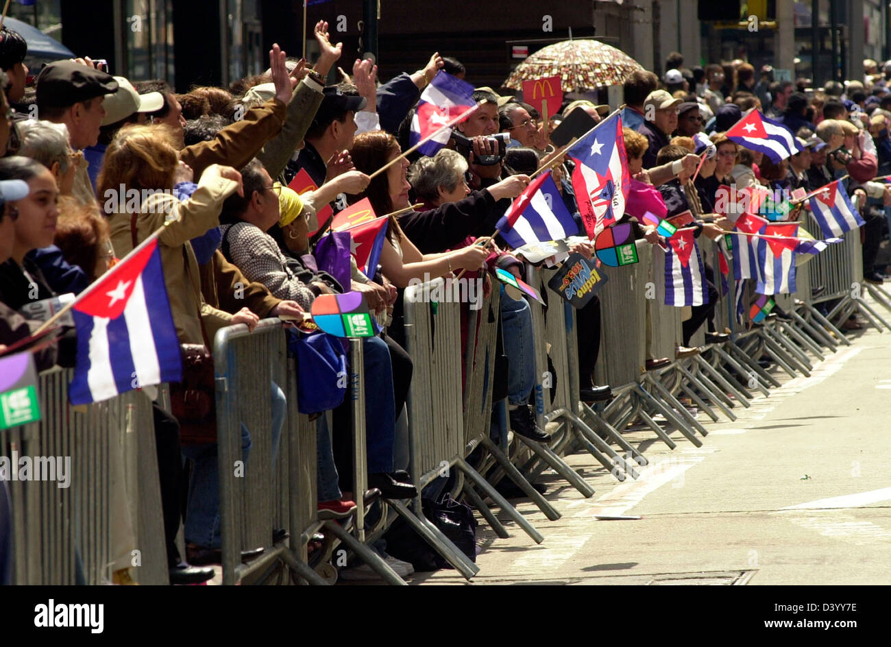Cuban immigration hi-res stock photography and images - Alamy