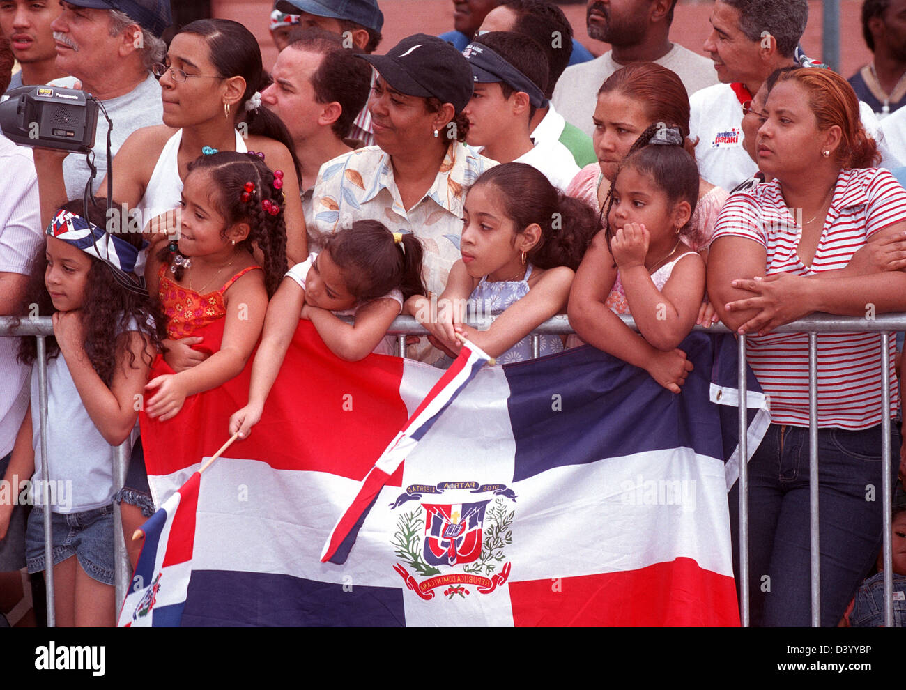 Spectators at the 17th Annual Bronx Dominican Independence Day Parade ...