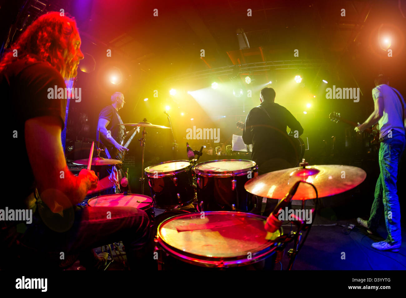 String drum hi-res stock photography and images - Alamy