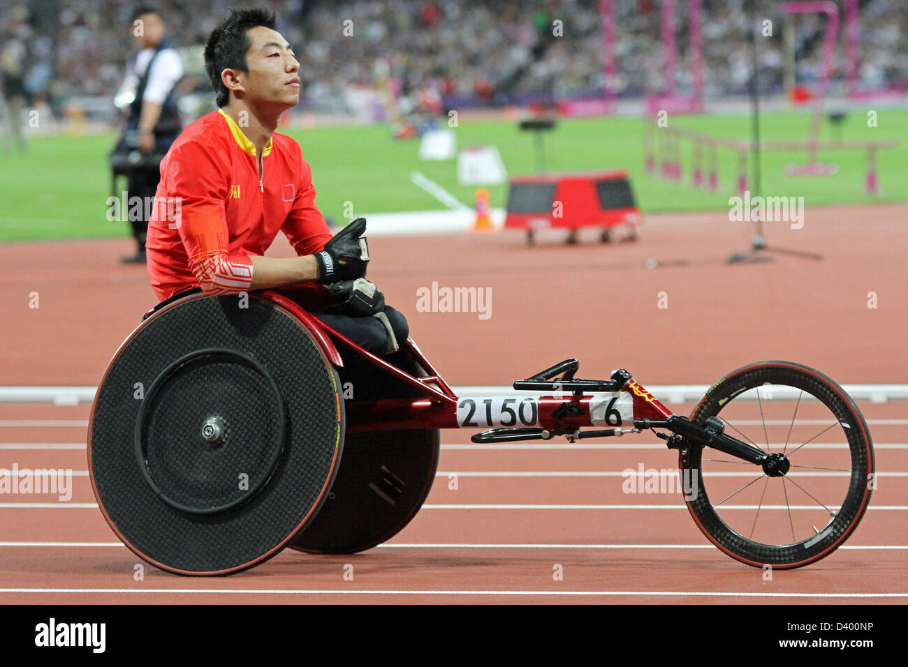 400m start hi-res stock photography and images - Alamy