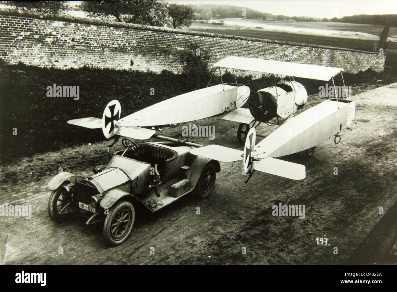 The Fokker M.9 (K.I) was a German biplane fighter developed during ...